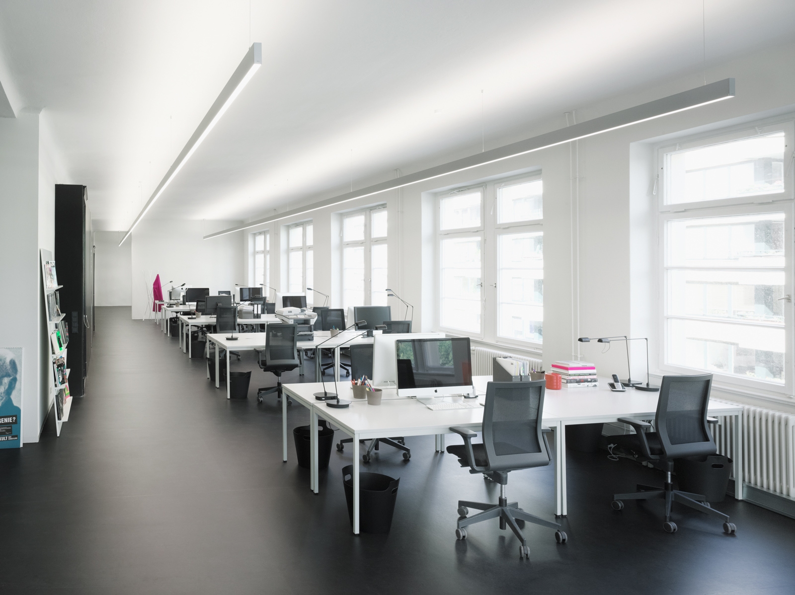 Office floor Stan Hema Selux