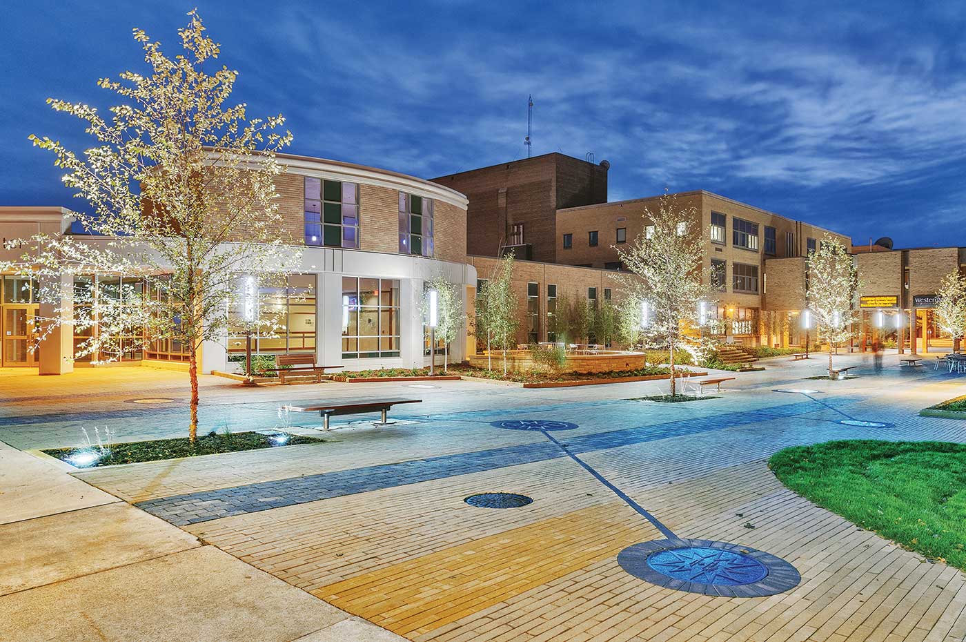 Western Technical College - Cleary Courtyard Selux